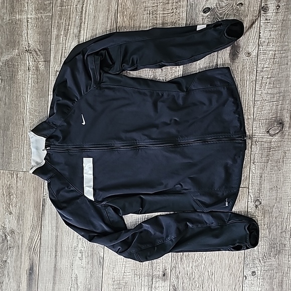 Nike | Jackets & Coats | Nike Element Shield Max Reflective Running ...